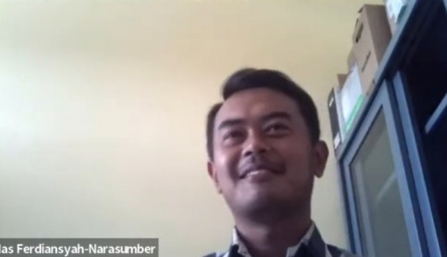 Ferry Sukses Raih Omset Jutaan Rupiah Dari Budidaya Tomat Beef